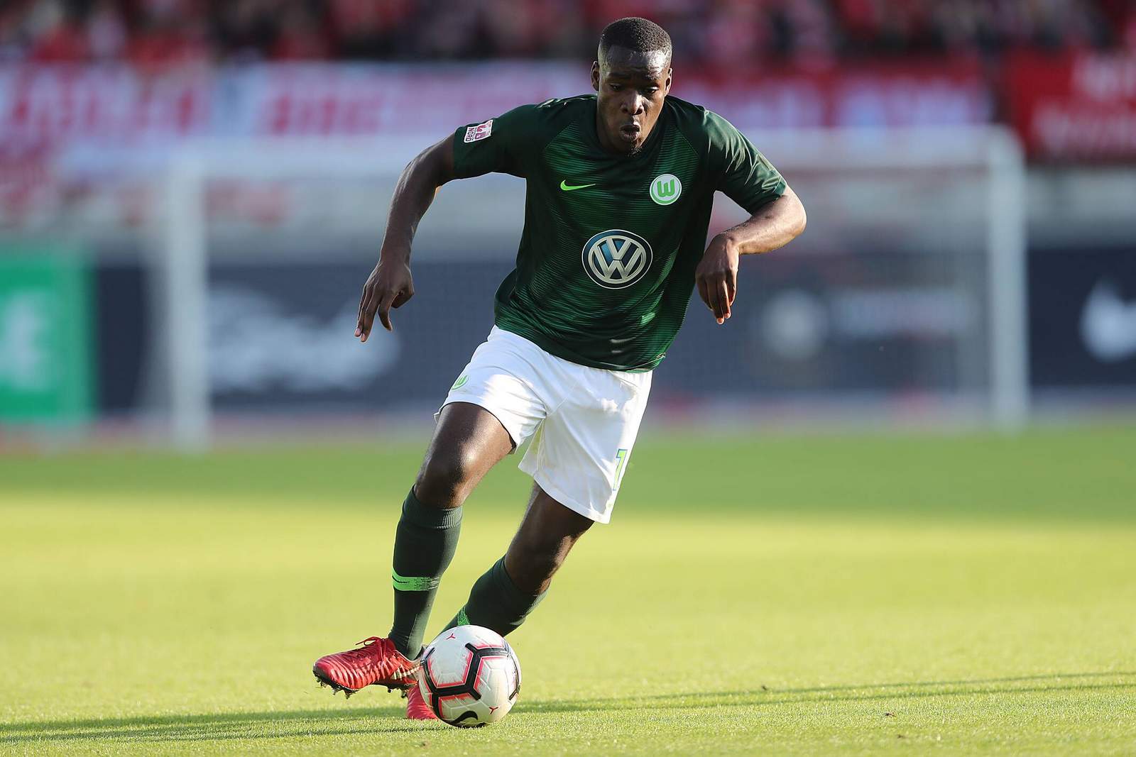 Eintracht Braunschweig verpflichtet Iba May